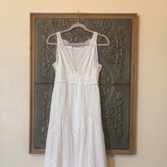Chelsea & Violet | Dresses | Chelsea Violet White Maxi Dress | Poshmark